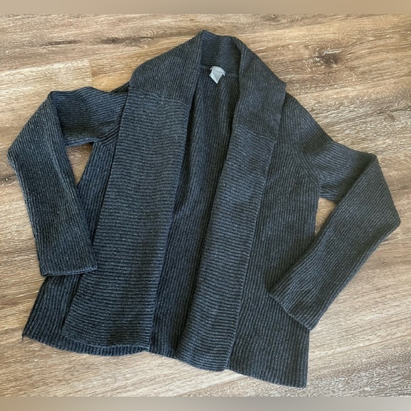 Ann Taylor | Sweaters | 32 Ann Taylor Cardigan | Poshmark